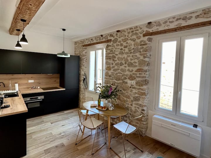 Charming Old Town Antibes By The Sea - Antibes