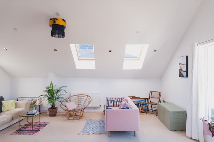 Swoon-worthy (& Ethical) Loft In Margate Old Town - Broadstairs