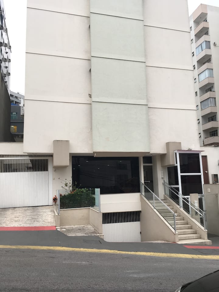 Apartamento Todo Climatizado 2 Dorm Garagem Wifi - Florianópolis