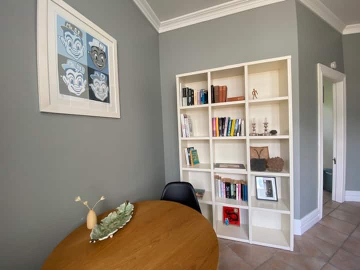 A Spacious Studio In Northcote Point - Auckland
