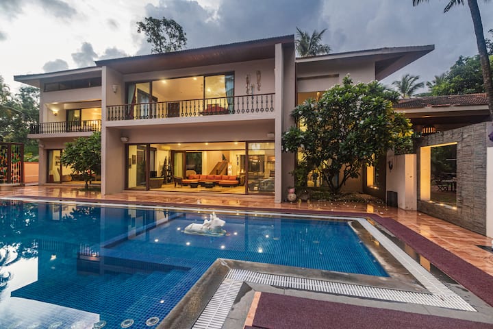 Casa Del Palms, 8br Luxury Pool Villa In Alibaug - Alibag