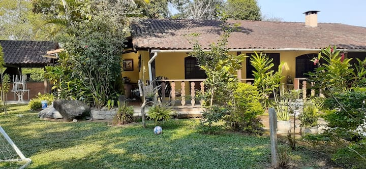 Casa No Centro De Penedo Com Check Out Estendido. - Penedo