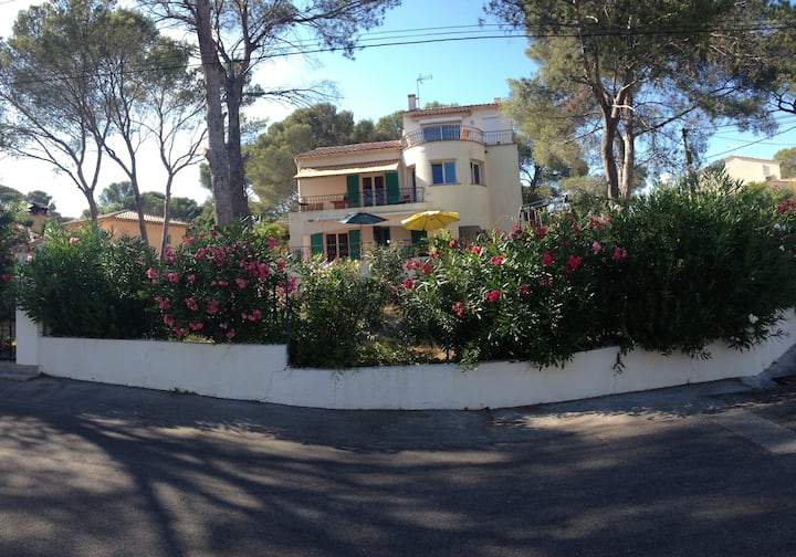 St Raphael- Plage à 400m - Vaste Terrasse - Clim - Fréjus