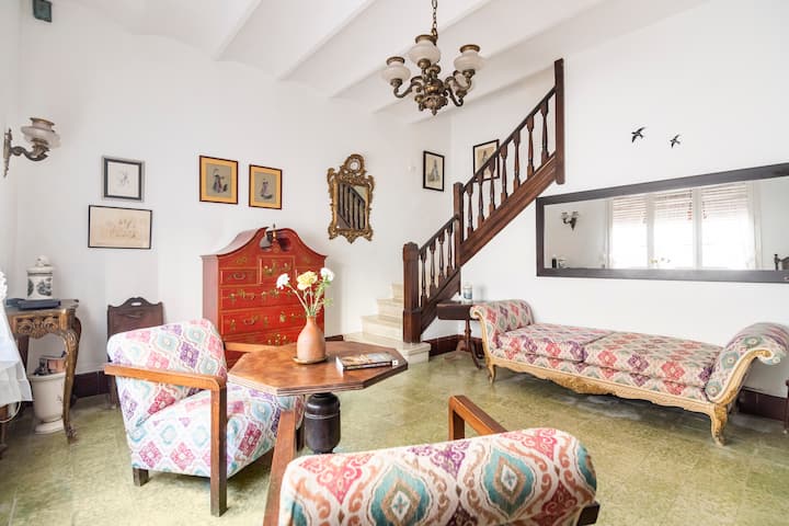 3 Doble En El Centro Con Balcon - Sitges