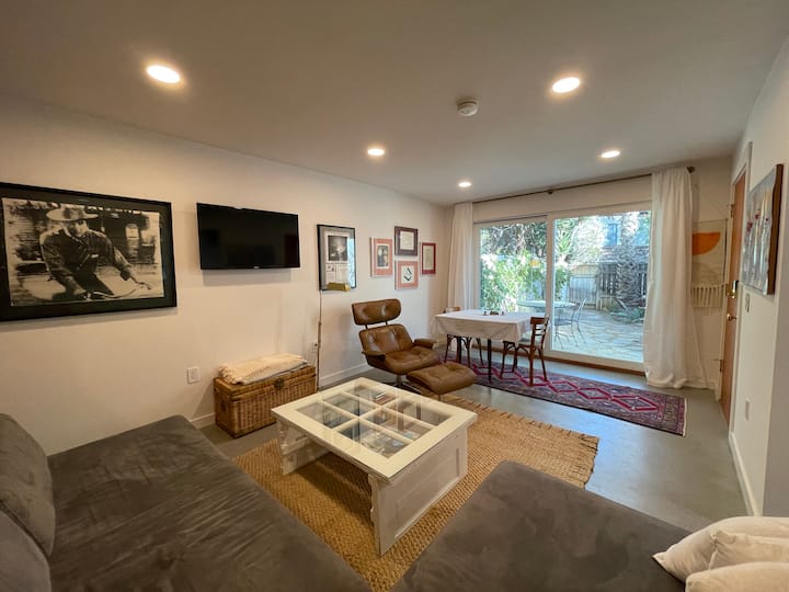 Tranquil And Private Cottage In Silverlake - Los Angeles, CA