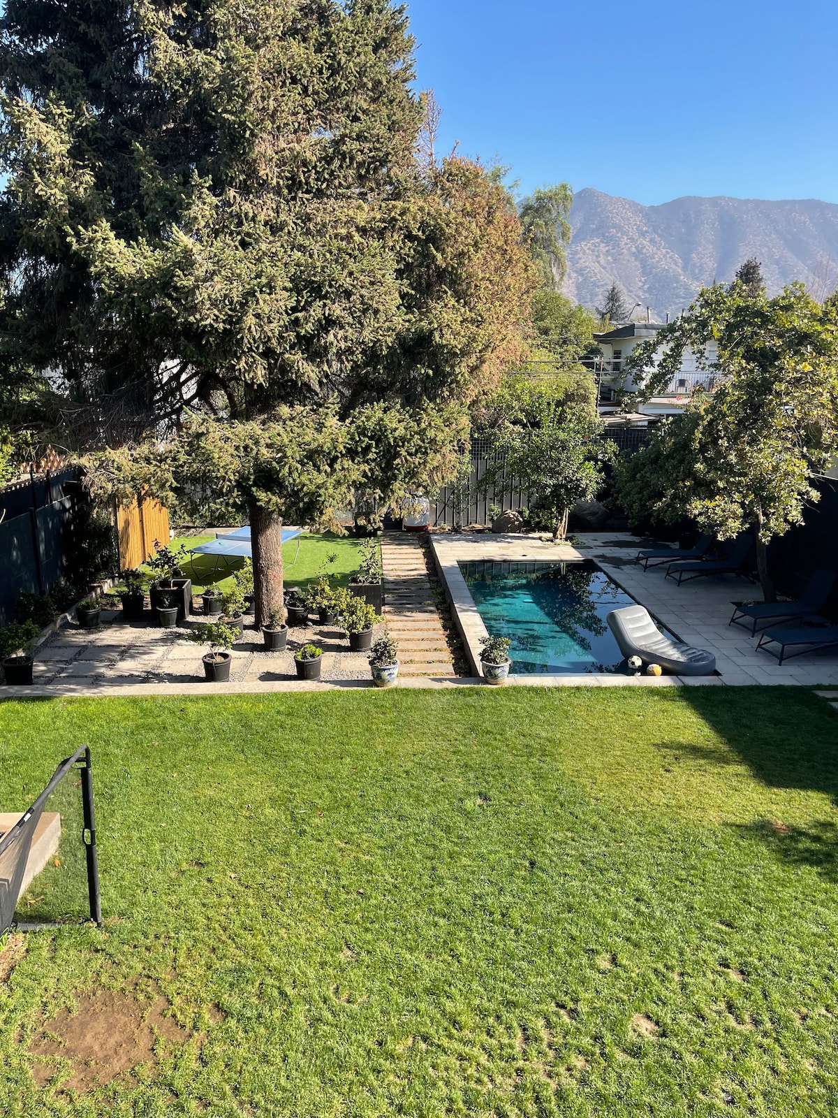 Groot huis met prachtig uitzicht in Vitacura - Huizen te Huur in ...