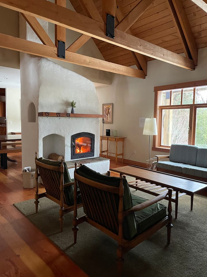 Lavender Cabin | Chalet | Sleeps 10 | Larch Hills - Enderby