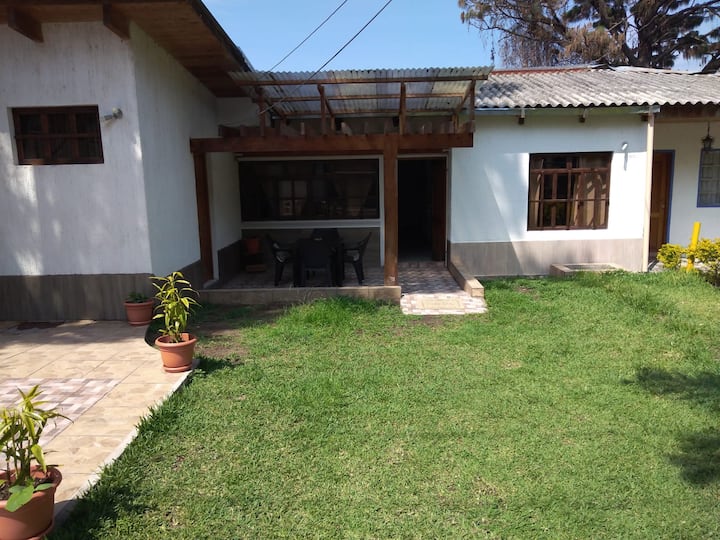 Casita Blanca En El Centro De Panajachel - Panajachel