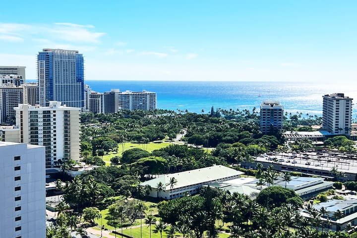 $Drop Oceanview Waikiki Studio +Free Beach Rentals - O‘ahu, HI