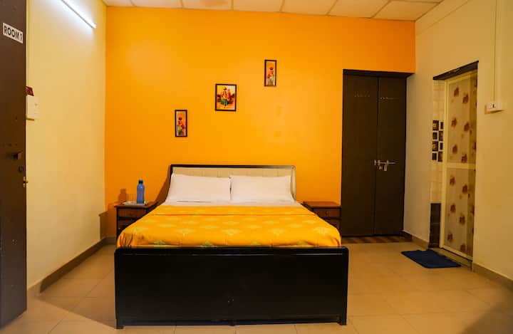 Seascape Cottage, A Private Room,near The Beach - Goa