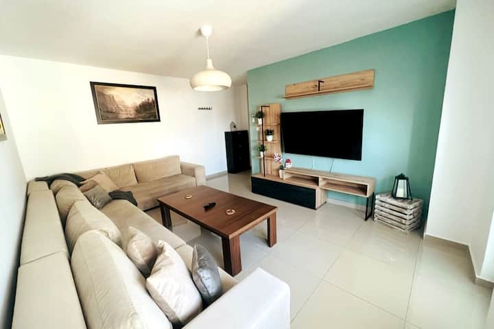 Spacious 4-room | 3br | 2ba | Lujerului Metro - Bucharest