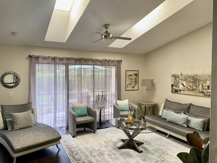 Pga National  Tranquil And Private 2 Br Villa - Palm Beach Gardens, FL