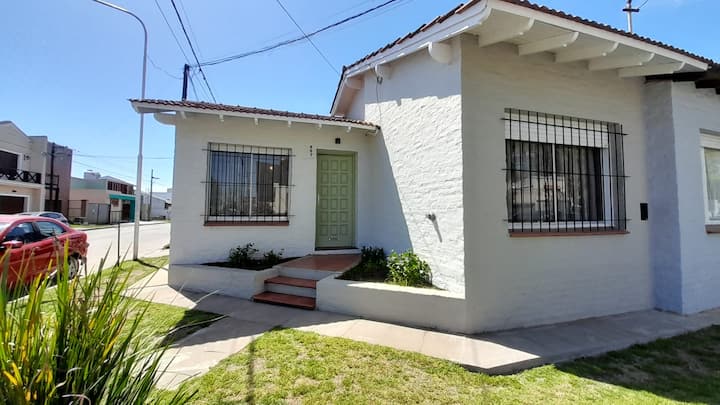 Roca Blanca Chalet Pensado Para Disfrutar Tandil - Tandil
