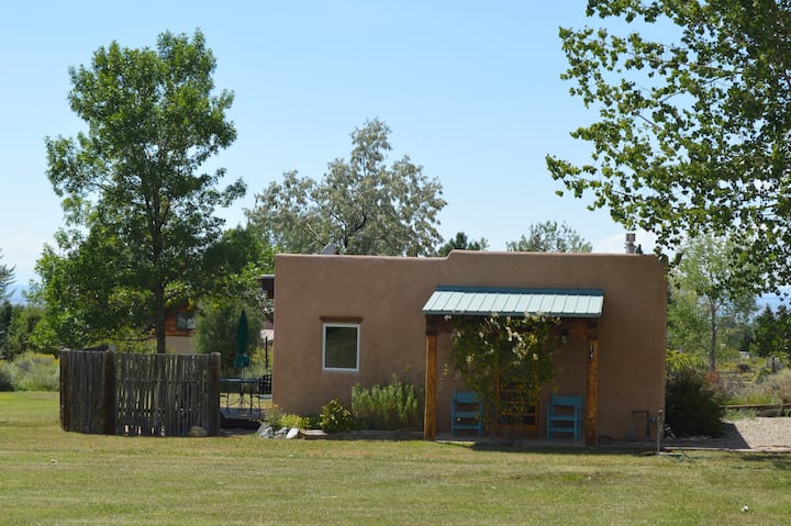 1 Bdrm Casita-10 Min To Skiing-quiet-private-views - Arroyo Seco, NM