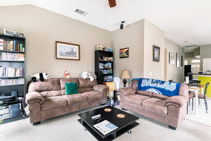 Clean And Safe Place Close To Dfw Airport (Room 3) - Grapevine, TX