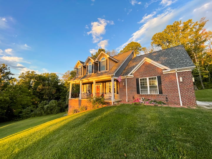 Redbud Victorian Inn - A True B&b Experience! - Blacksburg, VA