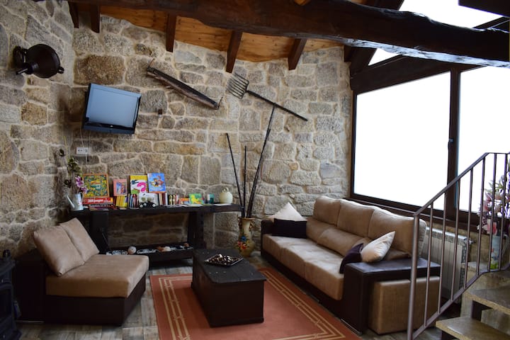 Self Catering O Eido Do Farruco Per 8 Persone - Portogallo