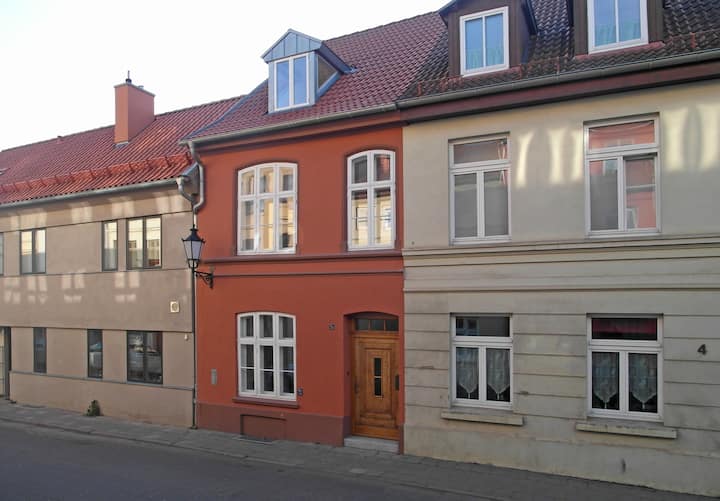 Altstadthaus "St. Georgen" In The Heart Of Wismar - Wismar