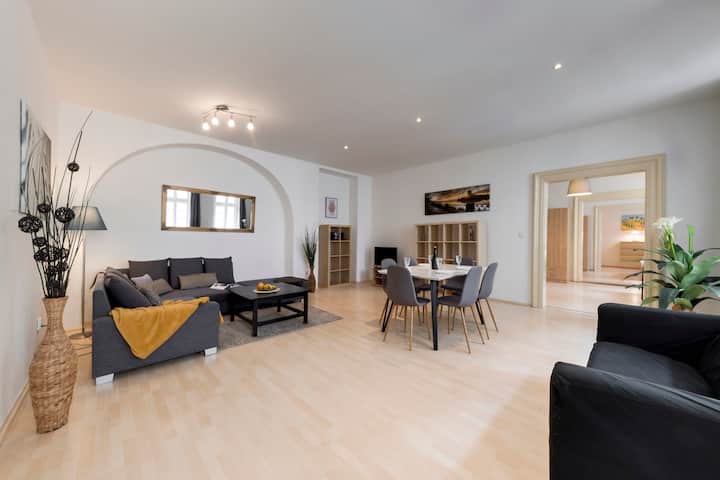 3br Old Town Square Apartment 130m2 - Prague
