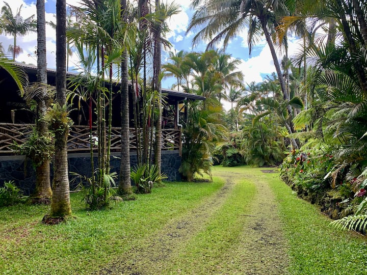 Kupono Gardens - Sleeps 4 Gated Private Estate - Pāhoa, HI