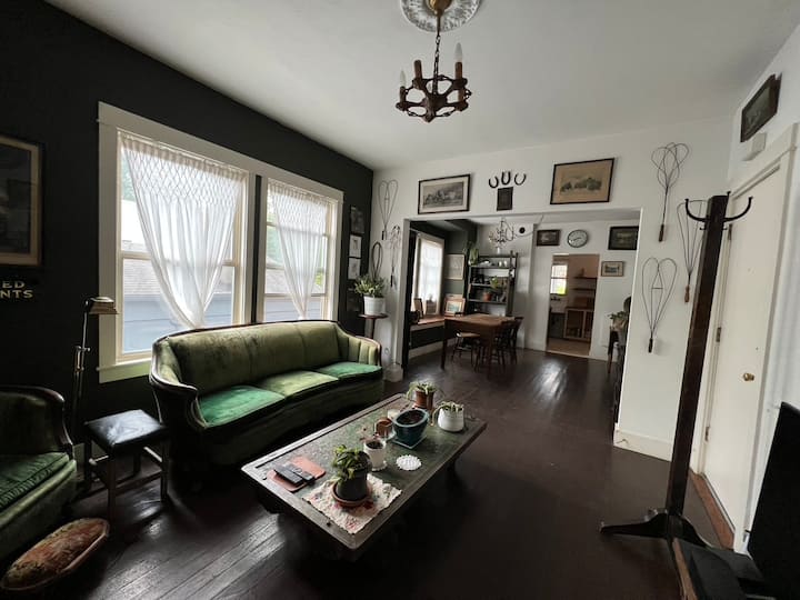 Foxchase Flat #1 - Portland