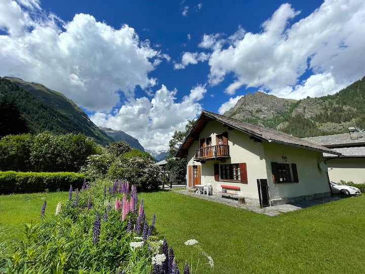 Villa Con Giardino A Gressoney Saint-jean - Champoluc