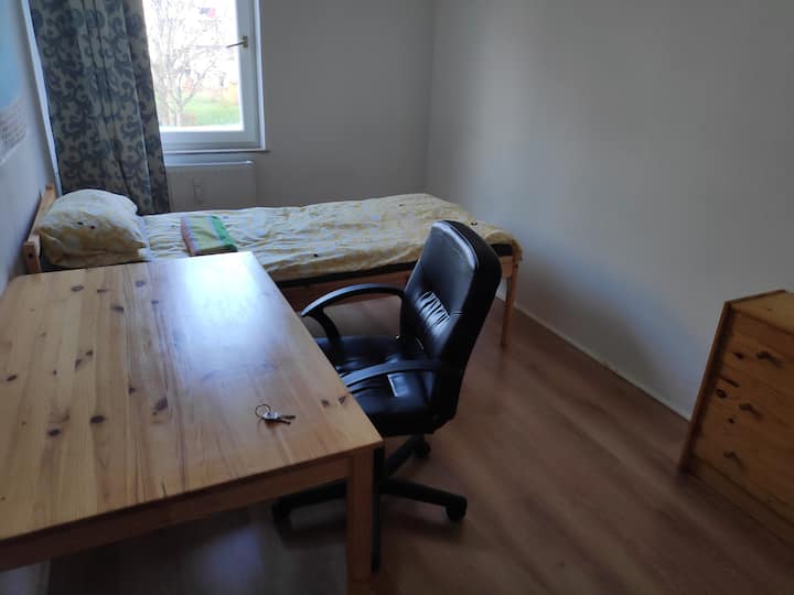 Cosy Room Near The City Center And River "Fulda" - Kassel