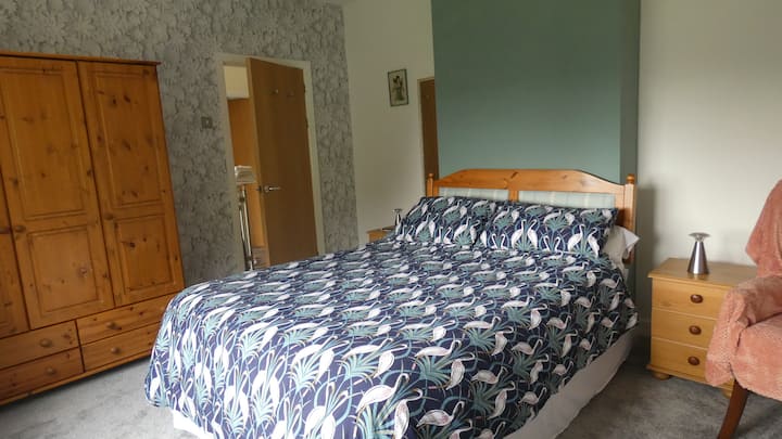 Large Room  In Modernised Cottage - Beaulieu