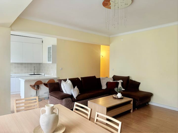 Spacious Modern Unit - Ulaanbaatar