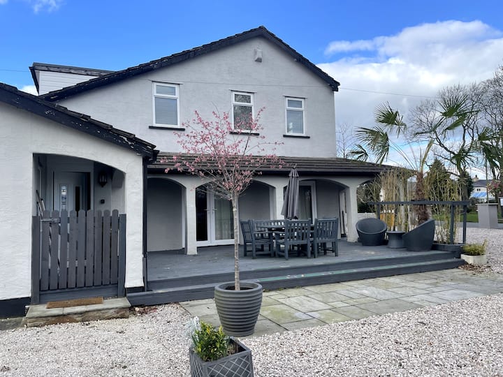 Spacious 2 Bed Ribble Valley Apartment - Clitheroe