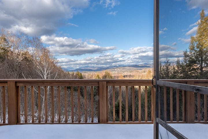 Cozy Cottage W/ Mountain Views & Two Outdoor Decks - Campton, NH