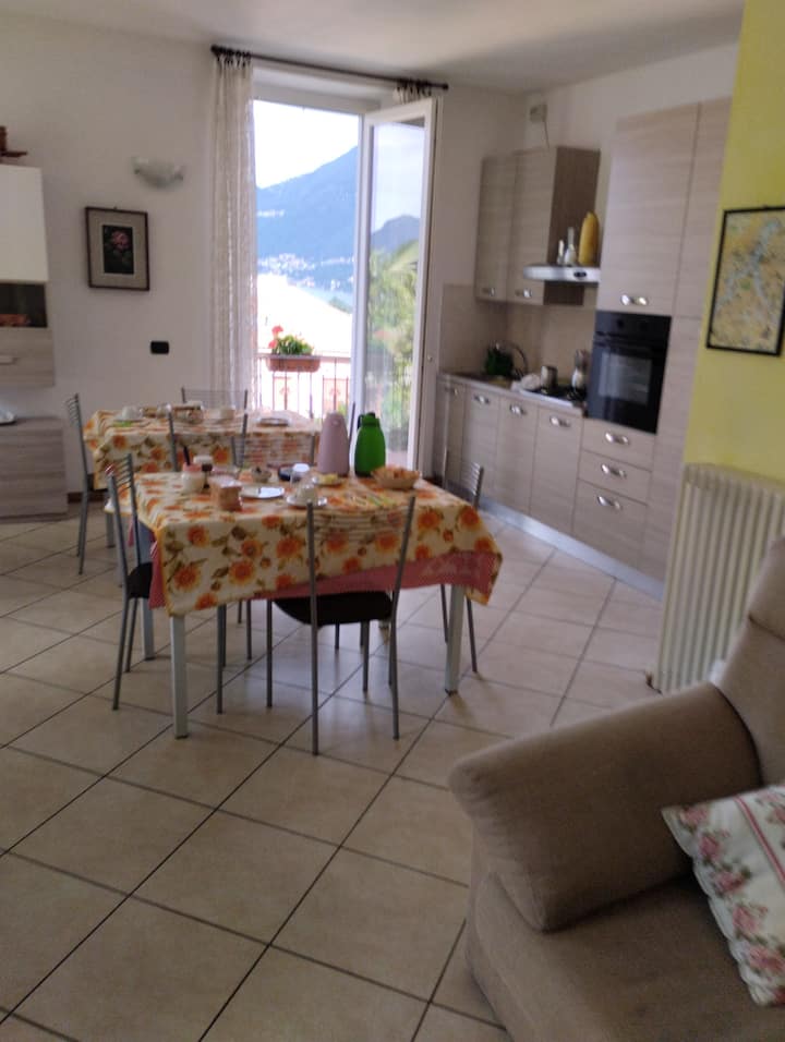 Bed And Breakfast In Villa 800 - Colico