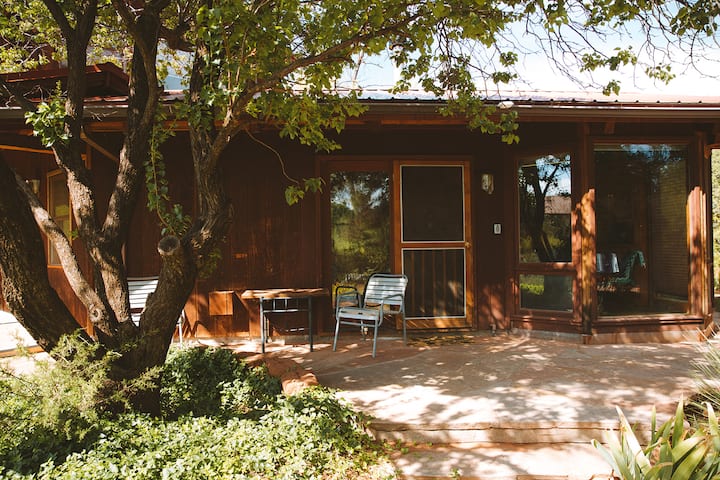 Spacious-private 2 Bd++ Where The Pavement Ends - Sedona, AZ