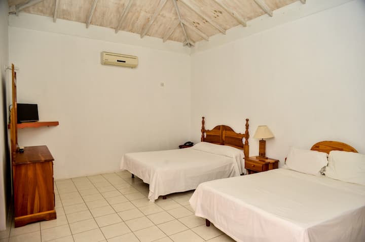 Hidden Paradise Garden Resort - Negril