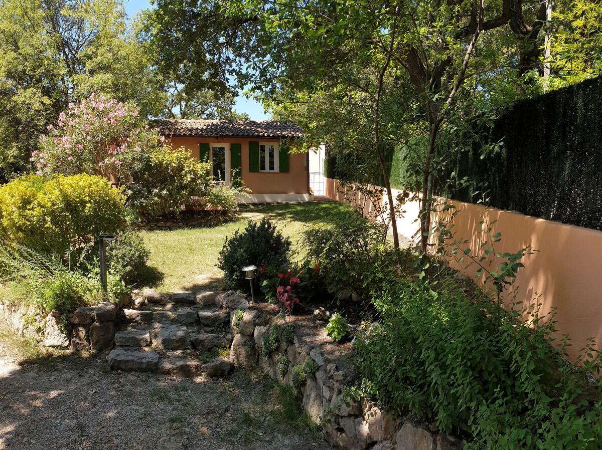House with garden – Marseille in the countryside - Houses for Rent in ...