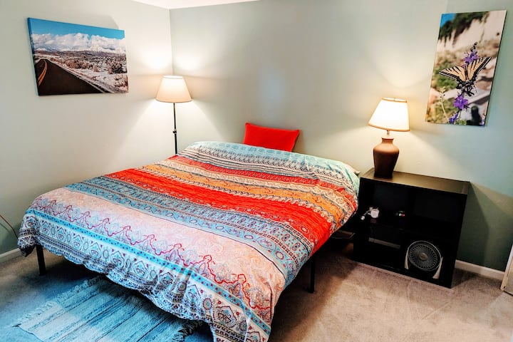Large Guest Suite ~ Red Rocks ~ Nature ~ Trails - Golden, CO
