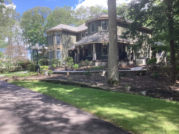 Home Sweet Saratoga - Saratoga Springs, NY