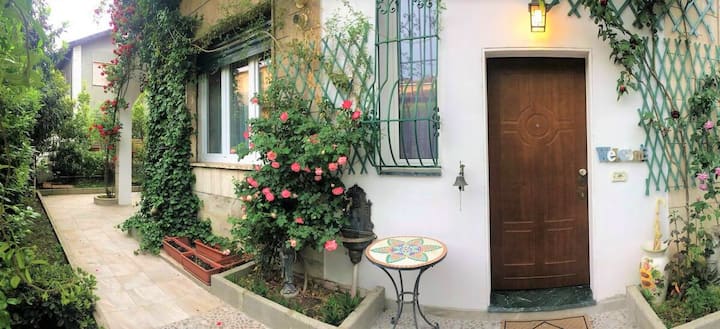 Luminoso App.(3 Camere Da Letto) Giardino Privato - Milan Linate Airport (LIN)