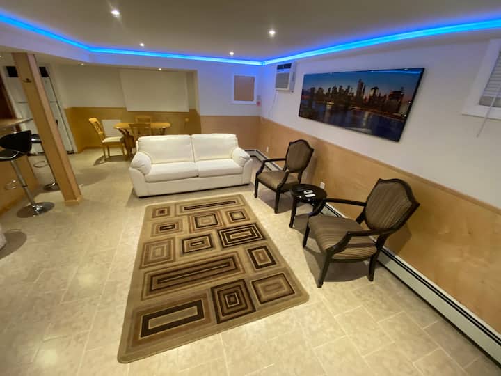 Newly Renovated Cozy Suite - Your Peace Of Mind