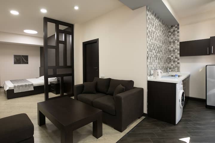 Cozy Studio In The City Center, Mashtots Ave. 13/1 - Yerevan
