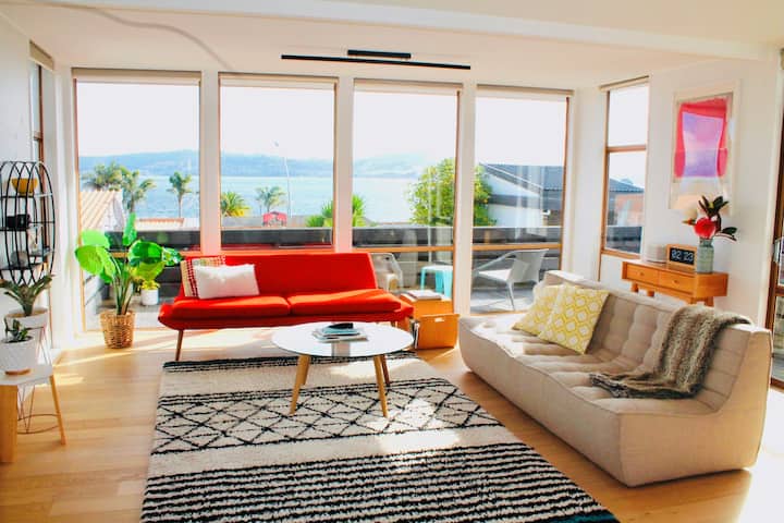 Stunning Lake Views & Thermal Plunge Pool - Taupō