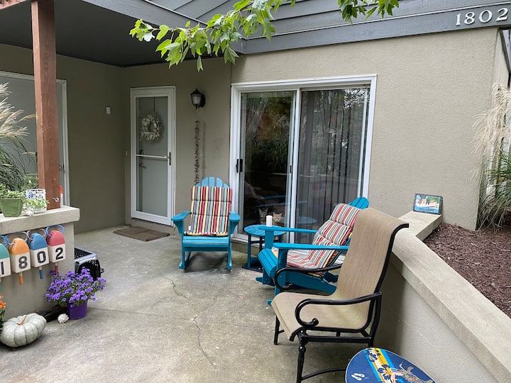 Buoyed Spirits 2 Br 2b 1st Floor Condo - Rehoboth Beach, DE