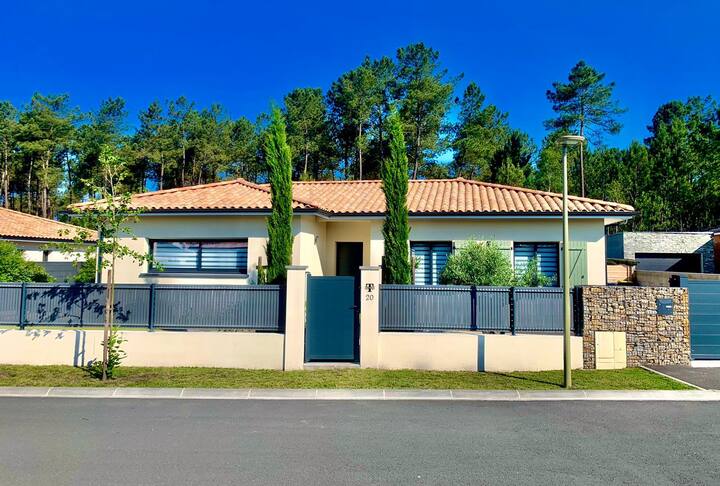 Villa Des Pins Aux Portes Du Bassin D’arcachon - Marcheprime