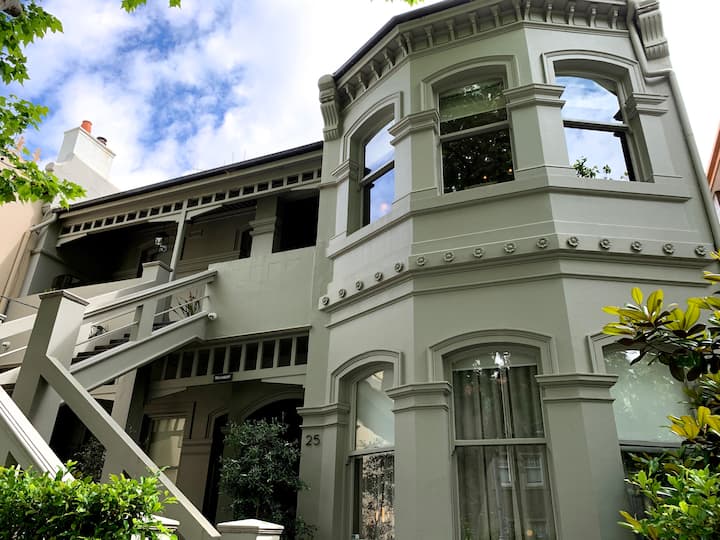 St Kilda  - Grand Mansion - St Kilda