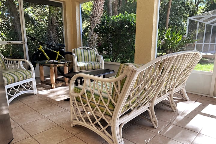 Walk To Bay Light Filled Private Cottage King Bed - Sarasota