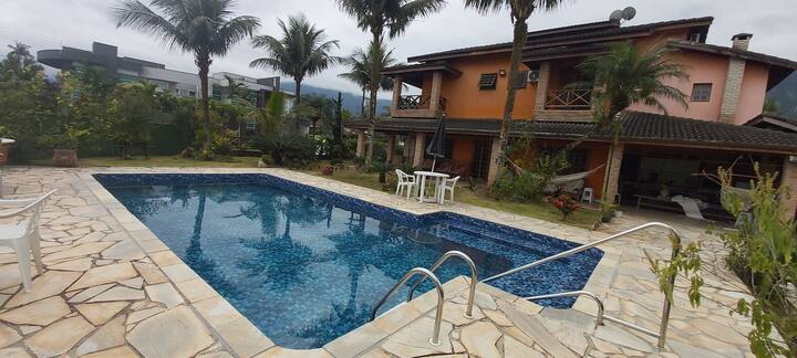 Casa Linda Com Piscina E Praia  Condomínio Fechado - Bertioga