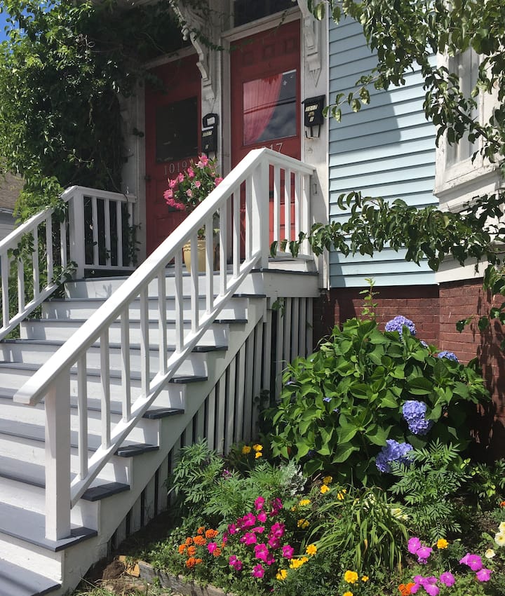 Spacious And Comfortable Private Apartment - Portland, ME