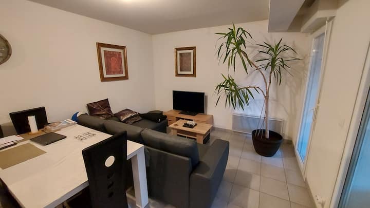 Agréable T2 Avec Terrasse Sans Vis-à-vis - Bayonne
