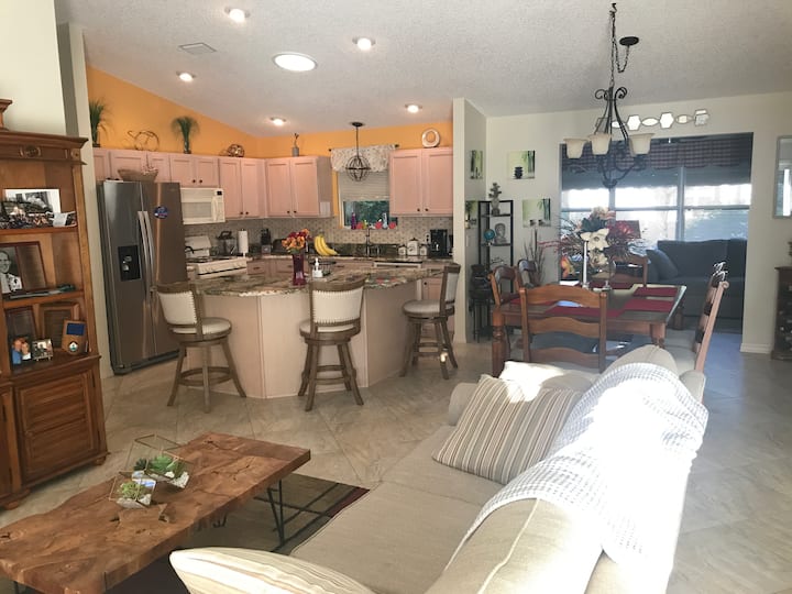 Private Room For Single Or Couple In Central Fla. - The Villages, FL