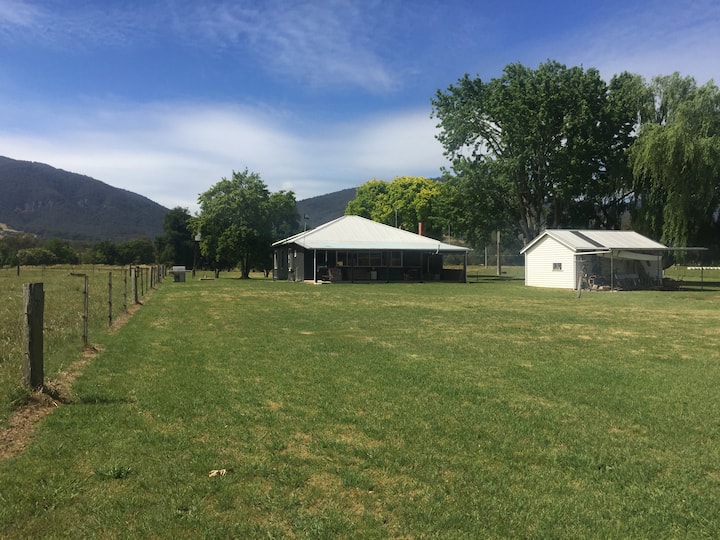 Peaceful Farm House Eildon/thornton On 3 Acres. - Eildon